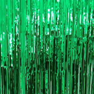 GOER 3.2 ft x 9.8 ft Metallic Tinsel Foil Fringe Curtains Party Photo Backdrop Party Streamers for St. Patrick's Day,Birthday,Graduation,New Year Eve Decorations Christmas Wedding Decor (Green,1 Pack)