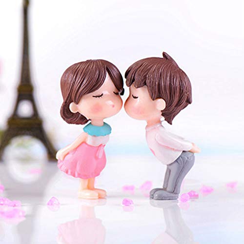 Aysekone 2 Pieces PVC Romantic Couples Figurines Fairy Garden Miniatures Ornaments Boy and Girl Lovers Kiss Wedding Dolls for Home Decor