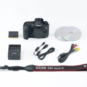 Canon EOS 5D Mark III 22.3 MP Full Frame CMOS with 1080p Full-HD Video Mode Digital SLR Camera (Body)