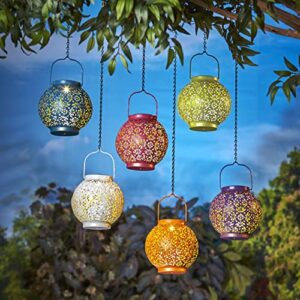 Shadow Cast Lanterns - Solar Pathway Lighting for Your Garden Décor - Pink