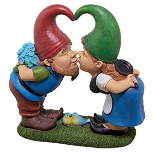 design toscano qm2796400 garden gnome statue – kiss and tell lover gnomes – lawn gnome,,full color