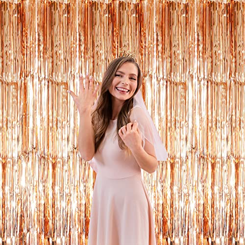 GOER 3.2 ft x 9.8 ft Metallic Tinsel Foil Fringe Curtains Party Photo Backdrop Party Streamers for Birthday,Graduation,New Year Eve Decorations Wedding Decor (Champagne Gold,1 Pack)