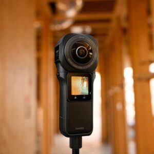 Insta360 ONE RS 1-Inch 360 Edition - 6K 360 Camera with Dual 1-Inch Sensors, Co-Engineered with Leica, 21MP Photo, FlowState Stabilization, Superb Low Light, Water Resistant