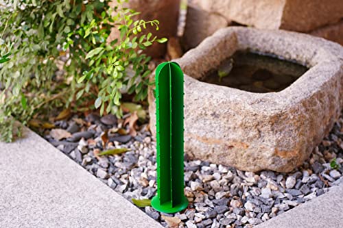 Metal desert cactus Rustic Sculpture The cactus Plant Home Decor Rustic Hand Painted The cactus Garden Ornaments Outdoor Decor Figurines Home Yard Decorations Stakes Lawn Ornaments (3 PCS green)