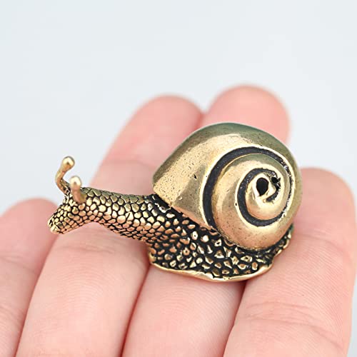 2pcs Snail decor Outdoor pond Garden snail figurine Brass Snail With feng shui decorative effect The meaning of the snail walk slowly and have a safe journey，Suitable for computer desk decoration