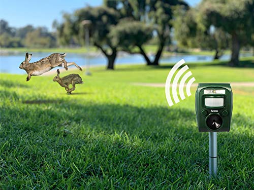 Broox 2023 Upgraded Solar Animal Repeller, Ultrasonic Repellent, Waterproof, Wireless, Motion Detection, LED Flashing Light, Dog, Cat Repellent, Squirrel, Raccoon, Skunk, Rabbit, Rodent, Fox, Deer