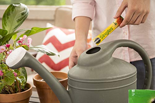 Miracle-Gro Watering Can Singles All Purpose Water Soluble Plant Food, Includes 24 Pre-Measured Packets