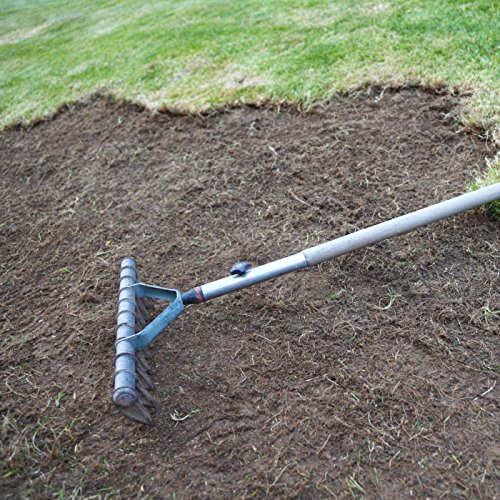 EZ Straw Seeding Mulch with Tack - Biodegradable Natural Processed Straw – 2.5 CU FT Bale (Covers up to 500 sq. ft.), Multi