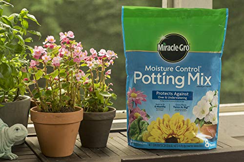 Miracle-Gro Moisture Control Potting Mix, 2 cu. ft. brown