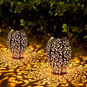 solar lanterns outdoor, 2 pack solar garden lanterns waterproof, led hanging lanterns solar powered with handle, decorative retro metal solar lights for table patio yard pathway walkway christmas