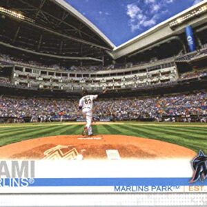 2019 Topps #555 Marlins Park Miami Marlins Baseball Card