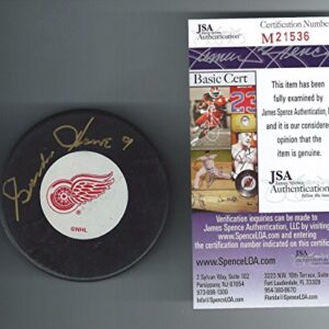 Gordie Howe Signed Detroit Red Wings Puck Jsa Authenticated - Autographed NHL Pucks