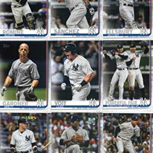 2019 Topps Complete (Series 1 & 2) Baseball New York Yankees Team Set of 30 Cards: Gleyber Torres(#7), The Yankees Win(#14), Chad Green(#25), Yankee Stadium(#47), Chance Adams(#98), Aroldis Chapman(#99), Miguel Andujar(#132), Aaron Judge(#150), Didi Grego