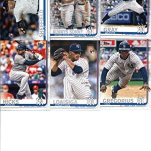 2019 Topps Complete (Series 1 & 2) Baseball New York Yankees Team Set of 30 Cards: Gleyber Torres(#7), The Yankees Win(#14), Chad Green(#25), Yankee Stadium(#47), Chance Adams(#98), Aroldis Chapman(#99), Miguel Andujar(#132), Aaron Judge(#150), Didi Grego