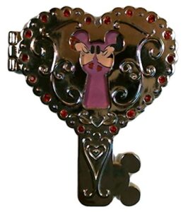 disney pin – love is magical – key to my heart jumbo