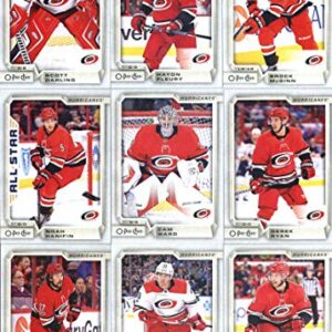 2018-19 O-Pee-Chee Hockey Carolina Hurricanes Team Set of 14 Cards: Jeff Skinner(#18), Justin Williams(#44), Teuvo Teravainen(#75), Sebastian Aho(#116), Jordan Staal(#153), Elias Lindholm(#186), Victor Rask(#228), Justin Faulk(#295), Derek Ryan(#320), Noa