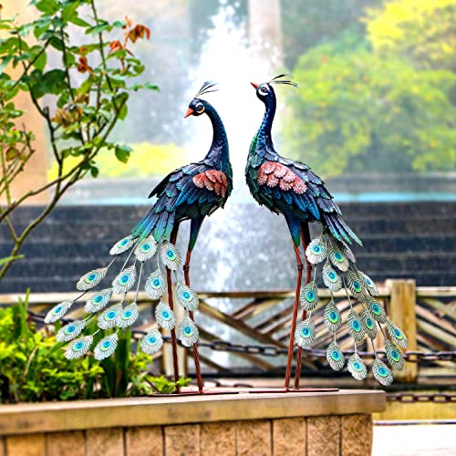 Chisheen Garden Decor Outdoor Statues, Metal Peacock Decor for Outside, Garden Art Sculptures Standing for Patio Yard Lawn Home Decorations, Set of 2