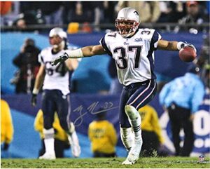 rodney harrison new england patriots autographed 16″ x 20″ super bowl xxxix celebration photograph – autographed nfl photos