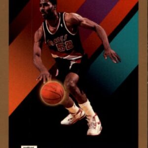 1990 SkyBox Basketball Card (1990-91) #240 Buck Williams