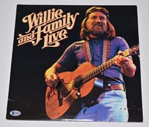 willie nelson signed willie and family live vinyl record album lp beckett coa