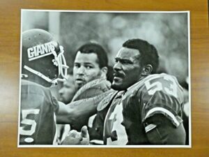 harry carson football hof original signed 16×20 photo with jsa sticker no card