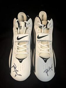 brett favre signed nike cleats favre coa – autographed nfl cleats