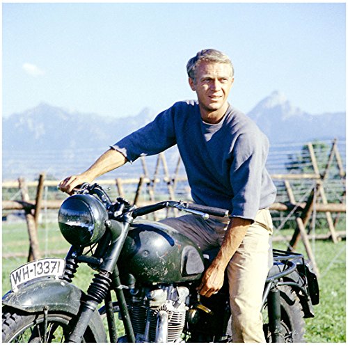 Steve McQueen 8 Inch x 10 Inch Photograph The Great Escape Papillon Bullitt Wanted: Dead or Alive Sitting on Motorcycle kn