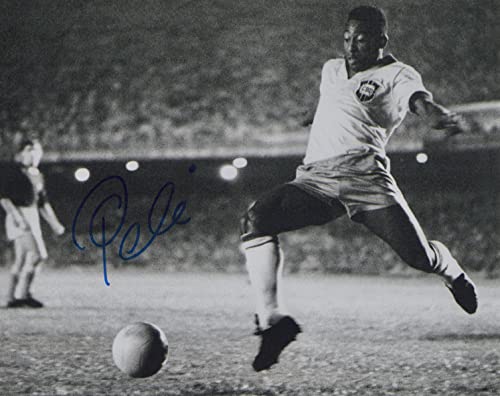 Pele signed 8x10 Photo