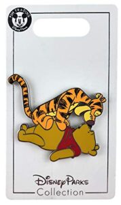 disney pin – winnie the pooh – tigger pouncing on pooh