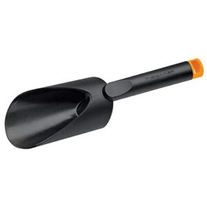 fiskars fiber composite soil scoop (7068)