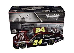 autographed 2011 jeff gordon #24 aarp/drive to end hunger racing (hendrick motorsports) signed lionel 1/24 scale nascar diecast car with coa (#7533 of only 7,558 produced)