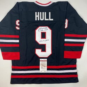 autographed/signed bobby hull”hof 1983″ chicago black hockey jersey jsa coa