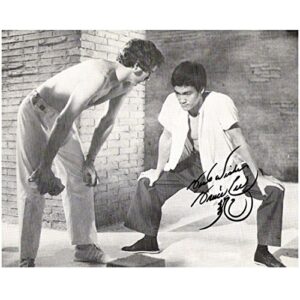 bruce lee 8 inch x 10 inch photograph the way of the dragon (1972) b&w pic w/robert wall both have hands on knees kn