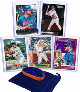 pete alonso baseball cards (5) assorted new york mets trading card and wristbands gift bundle