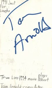 tom arnold actor comedian true lies movie autographed signed index card jsa coa