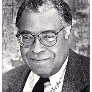 JAMES EARL JONES Autographed Hand SIGNED 8" x 10" PHOTO SHAKESPEARE ACTOR JSA Certified Authentic PP75008