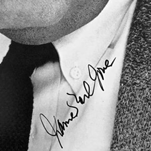 JAMES EARL JONES Autographed Hand SIGNED 8" x 10" PHOTO SHAKESPEARE ACTOR JSA Certified Authentic PP75008