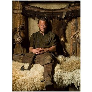 vikings 8 x 10 photo travis fimmel/ragnar lothbrok sexy sitting on animal skins w/axe kn