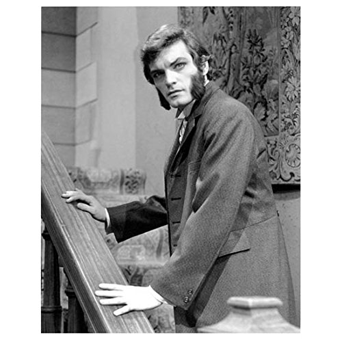 Dark Shadows (TV Series '66-'71) 8x10 Photo B&W David Selby Hands on Stair Rail kn