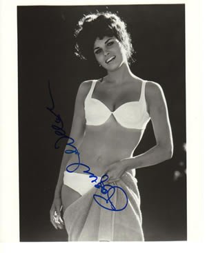 Gorgeous Raquel Welch Signed in Bikini 8x10 in Person