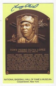 autographed tony oliva hall of fame gold plaque beckett coa