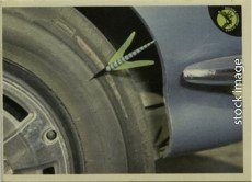 1966 donruss green hornet (r718-8) (non-sports) card# 41 the dart puctures the tire vg condition