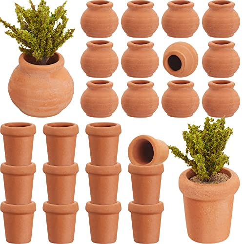 16 PCS Small Mini Clay Pots 0.6 Inch Terracotta Pot Small Flower Pot for Crafts Doll House Flower Pots for DIY Garden Plants and Office Desktop Windowsill Decoration 2 Styles