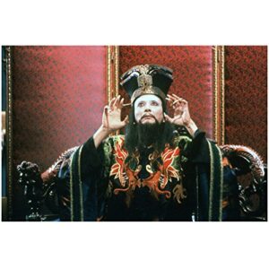 big trouble in little china james hong as david lo pan holding hands up 8 x 10 inch photo