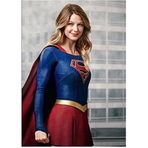 melissa benoist small smile facing left head turned right to look at camera – 8 inch x 10 inch photograph