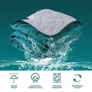 Hooded Outdoor Blanket, Extra Large (82 "x 55") Waterproof Camping Blanket, Quilted, Thick Fleece, Warm, Windproof, Sand Proof, Portable and Wear-Resistant, Perfect for Stadium, Picnic, Camping