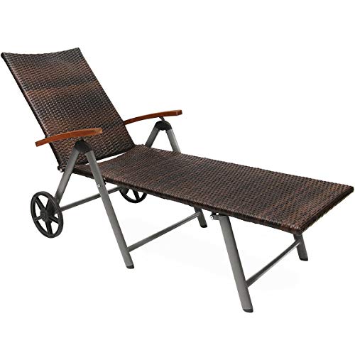 Outdoor Chaise Lounge with 2 Wheels for Easy Movement Folding Recliner 7 Adjustable Position Rattan Lounge Chair Heavy Duty Aluminum Tube Construction Perfect for Patio Garden Beach Pool Side Using