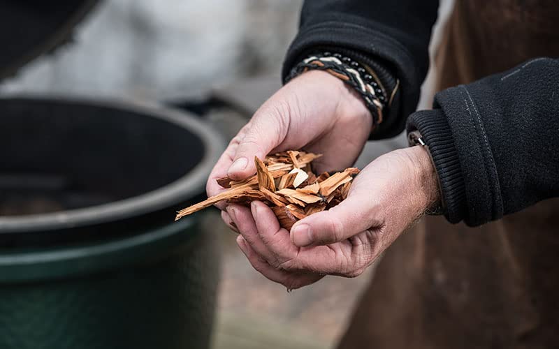 Big Green Egg 100 % Natural Smoking Wood Chips 2.9 L (Pecan)