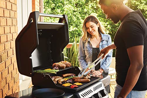 Napoleon Freestyle 365 Propane Gas BBQ Grill - F365DPGT - Barbecue Gas Cart, With 3 Burners, Folding Side Shelves, Instant Failsafe Ignition, Porcelain Coated Cast Iron Cooking Grids