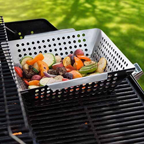 Great American Griller Mighty Grill Basket | Grill Baskets for Outdoor Grill | Stainless Steel Grilling Basket | Easy to Clean & Perfect Vegetable Grill Basket for All Grills and Veggies